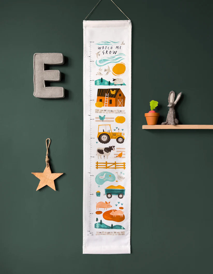 Oldfield Design Farm Height Chart – Hesta Scene